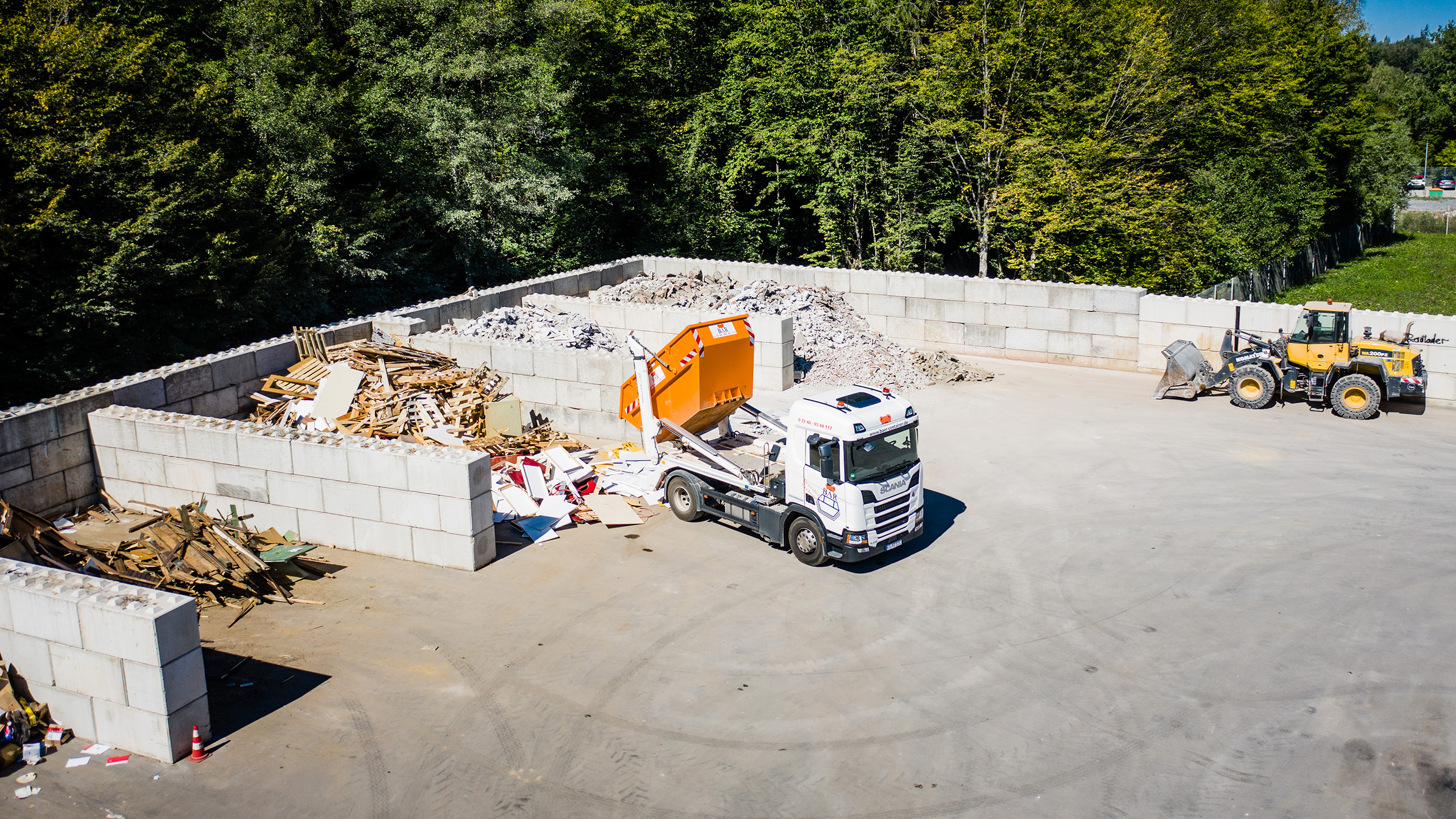 Dienstleistungen - BÄR Containerdienst GmbH